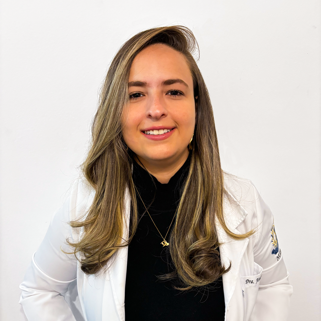 Dra. Jéssica Girundi - Coloproctologista e Colonoscpoia